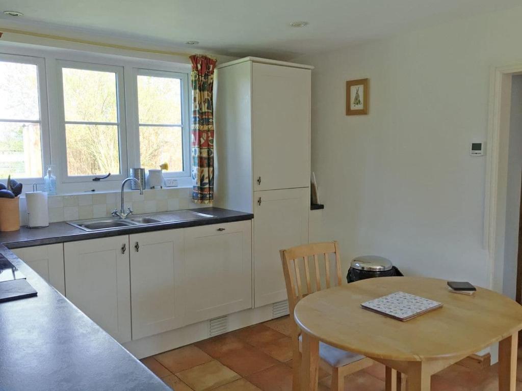 Hare Cottage in North Tuddenham - Welcome